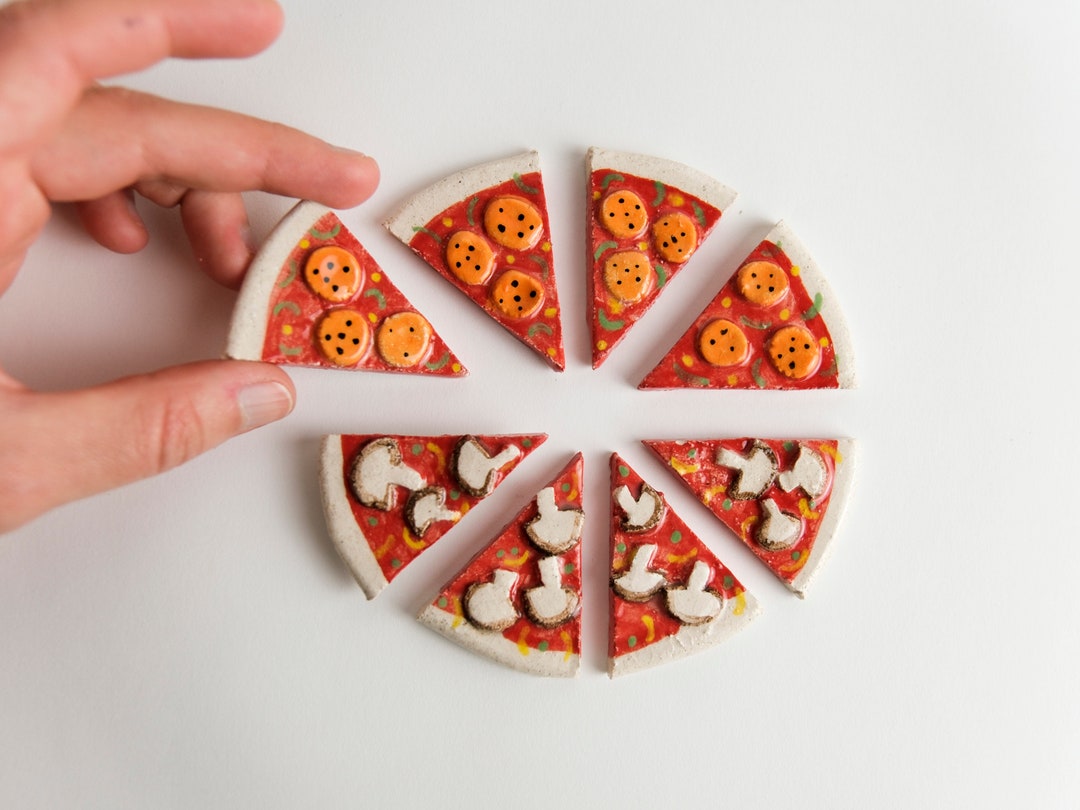 Homemade Magnets, Ceramic Magnets, Miniature Pizza, Pizza Magnets ...