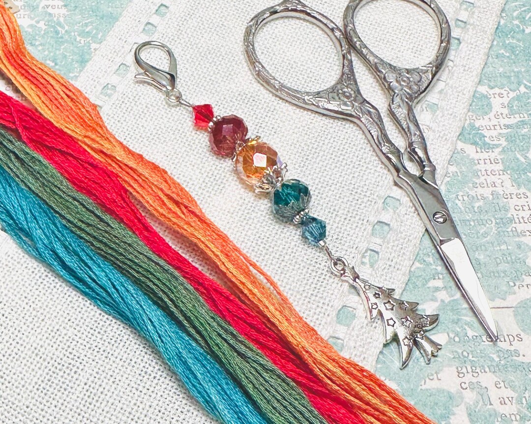 O Christmas Tree Scissor Fob ~ Mini Length Short ~ Red, Green, Blue ...