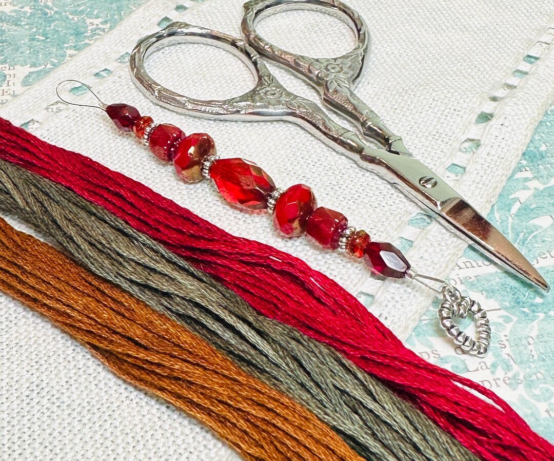 Rich Red Scarlet ~ Handy Threader ~ Needlework Accessory ~ Cross Stitch ...