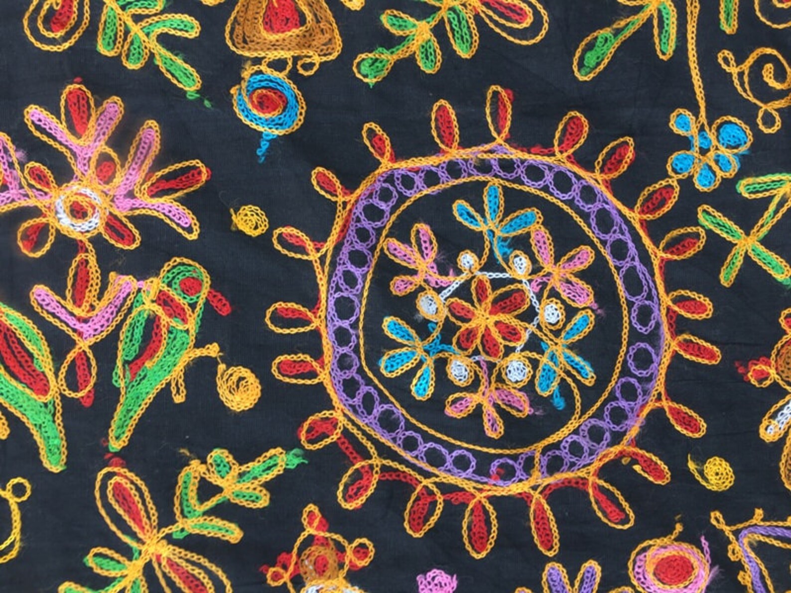 Vintage Hand Embroidery Bedspread 7x8 Ft, Bohemian Indian Wall Hanging ...