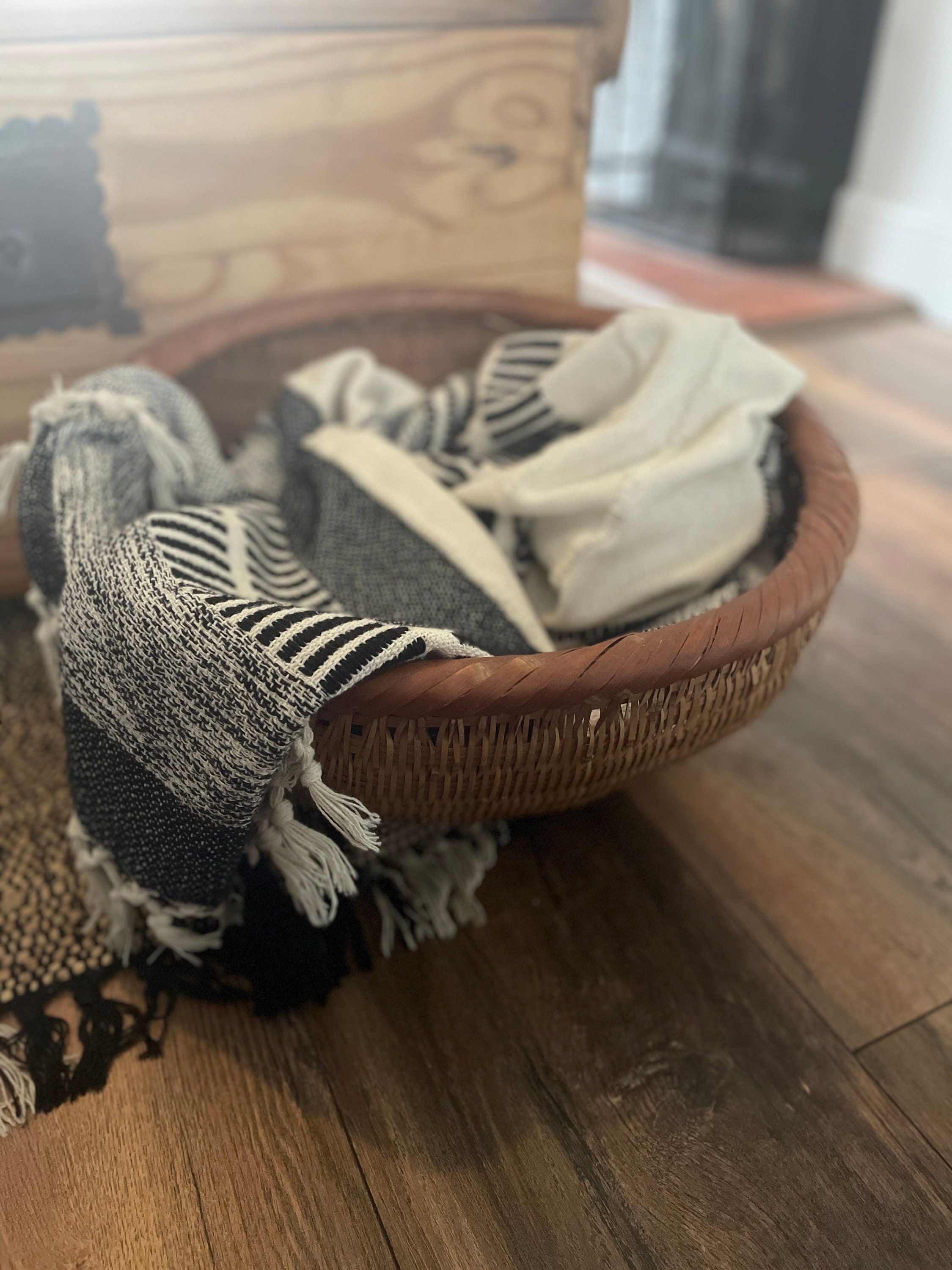 Large Vintage Round Wicker Basket/ Rustic Woven Basket / Winnowing ...