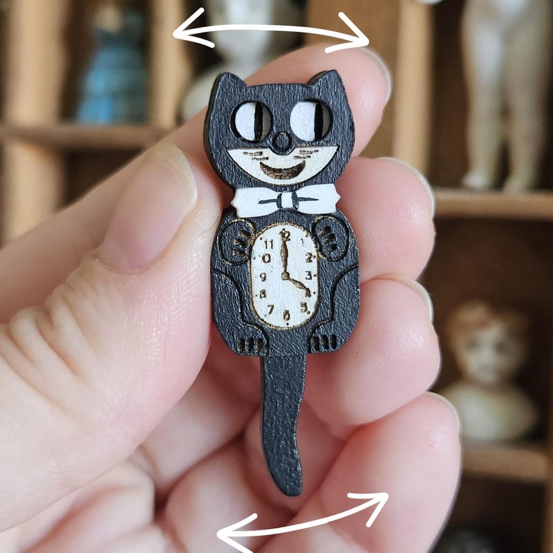 Kit kat cat clock - Etsy España