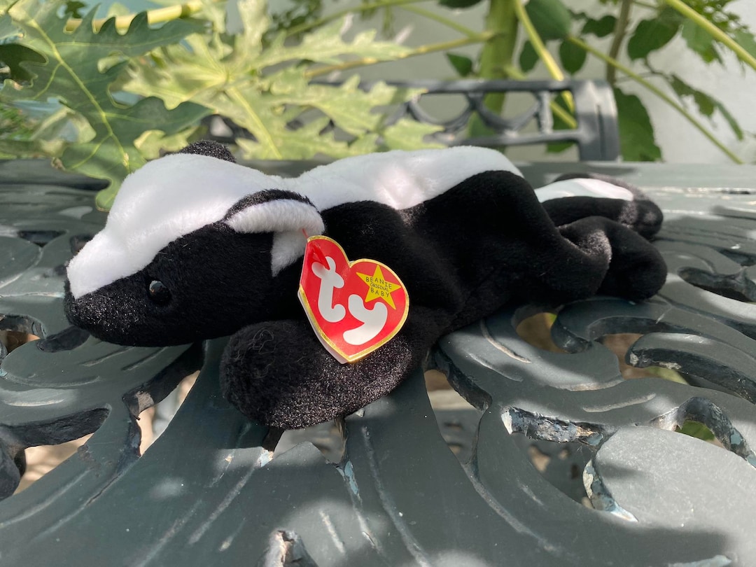 Vintage Stinky TY Beanie Baby, Retired TY Beanie Skunk Stuffed Animal ...