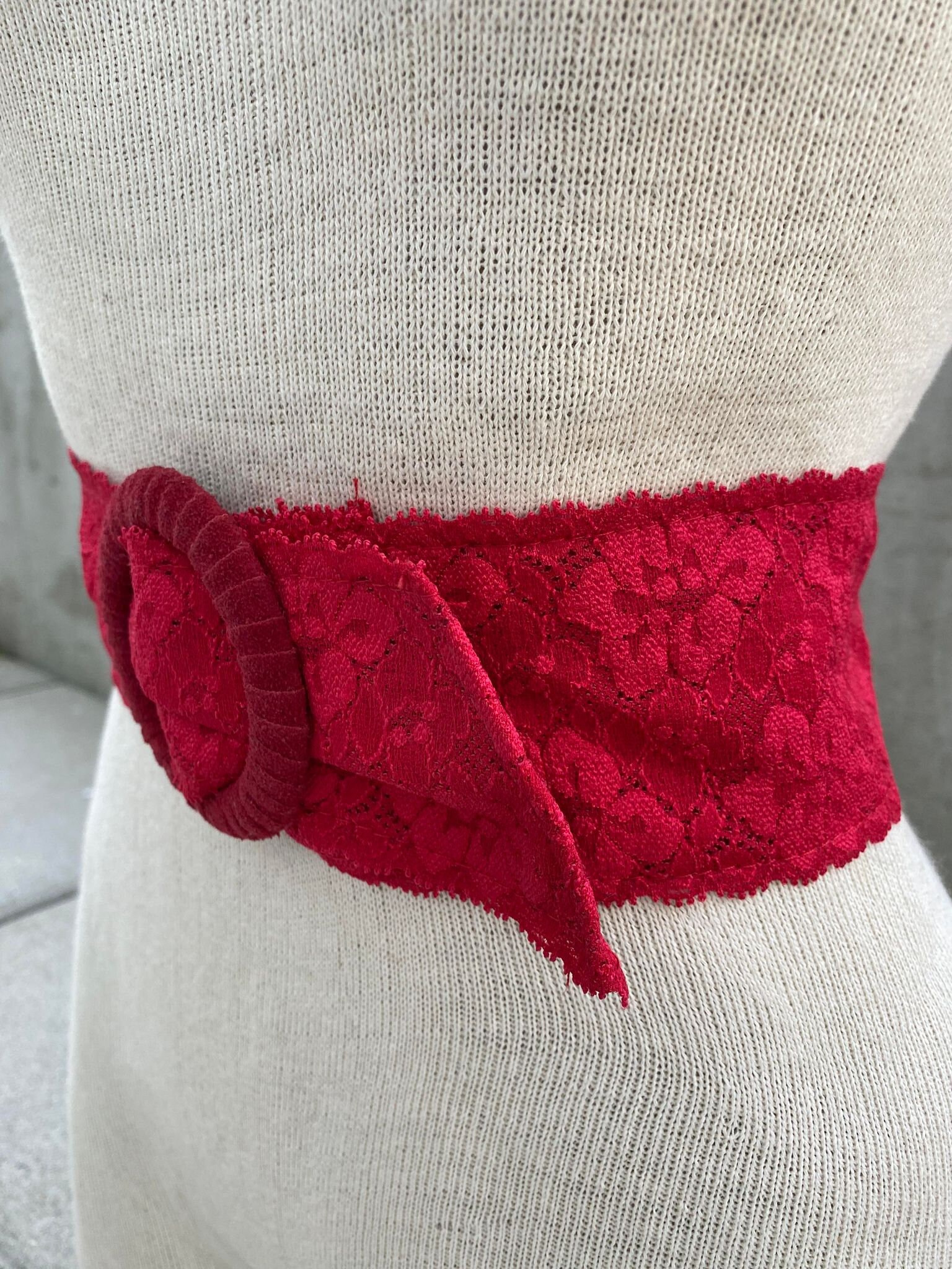 Vintage Red Lace Belt, 80s Lacey Waist Wear, Floral Lace, Round Covered ...