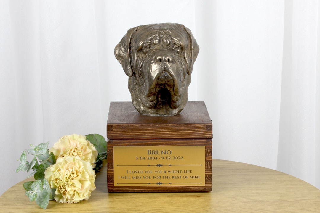 English Mastiff Urn for Dog's Ashes, Urn With Engraving and Sculpture ...