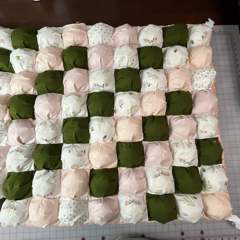 Biscuit Quilt - Etsy