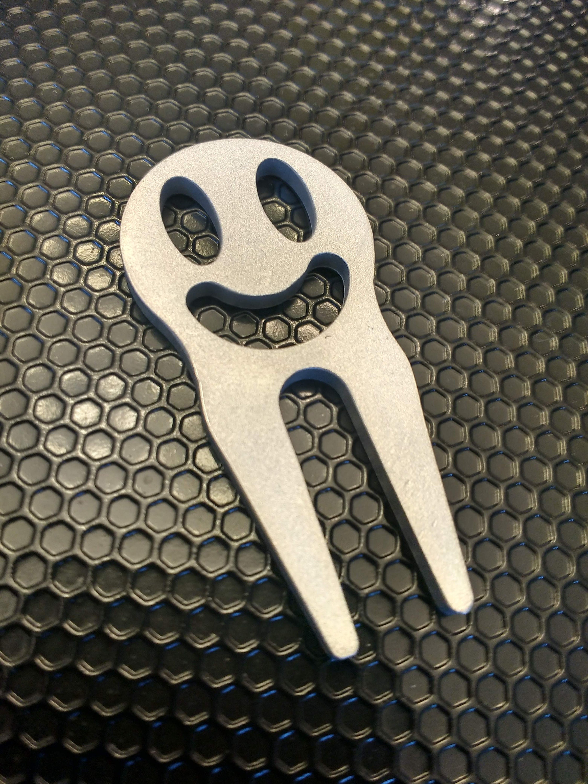 Smiley Face Divot Tool - Etsy Denmark