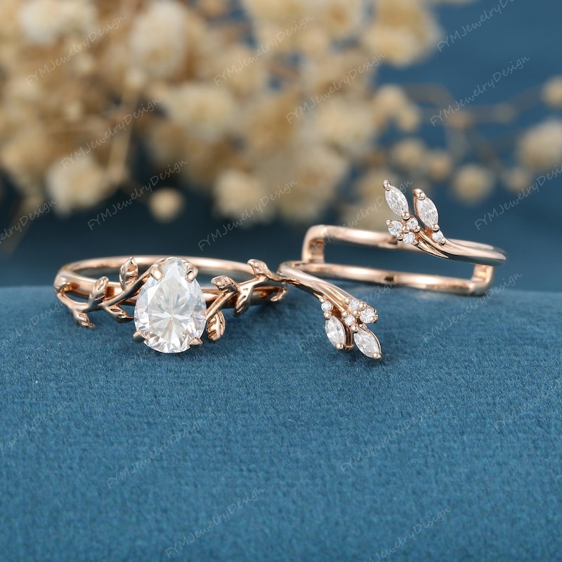 Unique Wedding Ring Set - Etsy