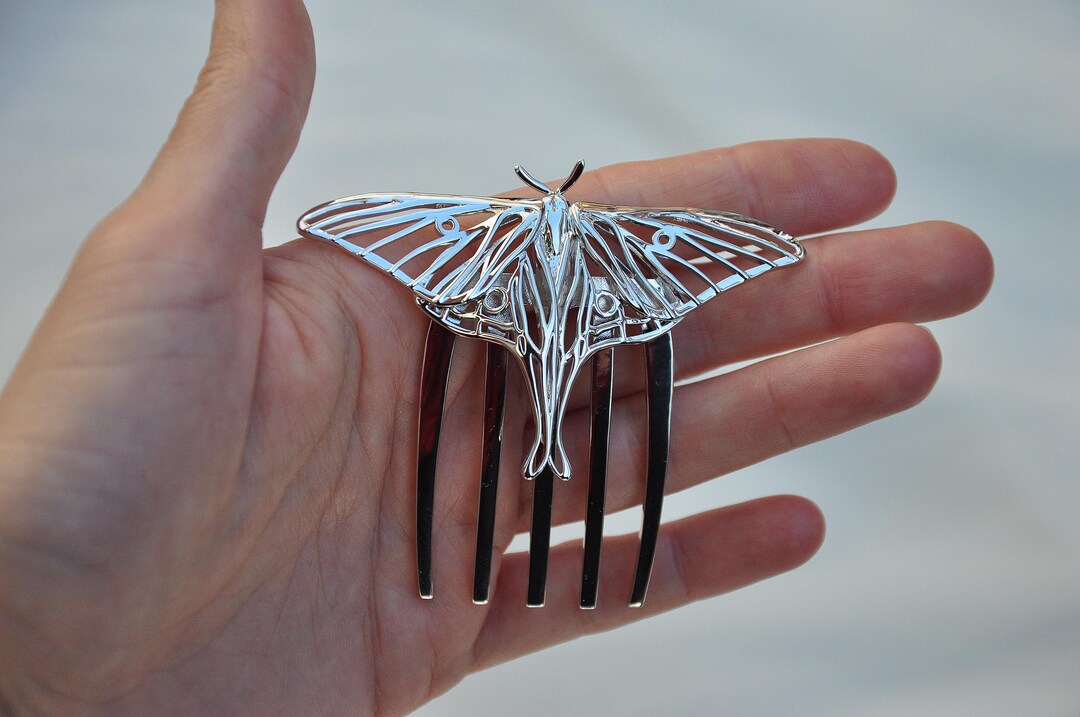 Luna Moth Hair Comb: 14k Gold Butterfly Bridal Headpiece - Etsy