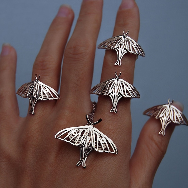 Luna Moth Ring - Etsy