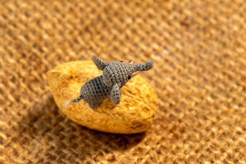Miniature Crochet Elephant – Tiny Gray Amigurumi Dollhouse Animal (1/2 ...
