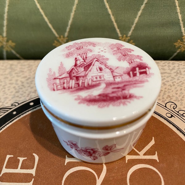 Antique White Box - Etsy