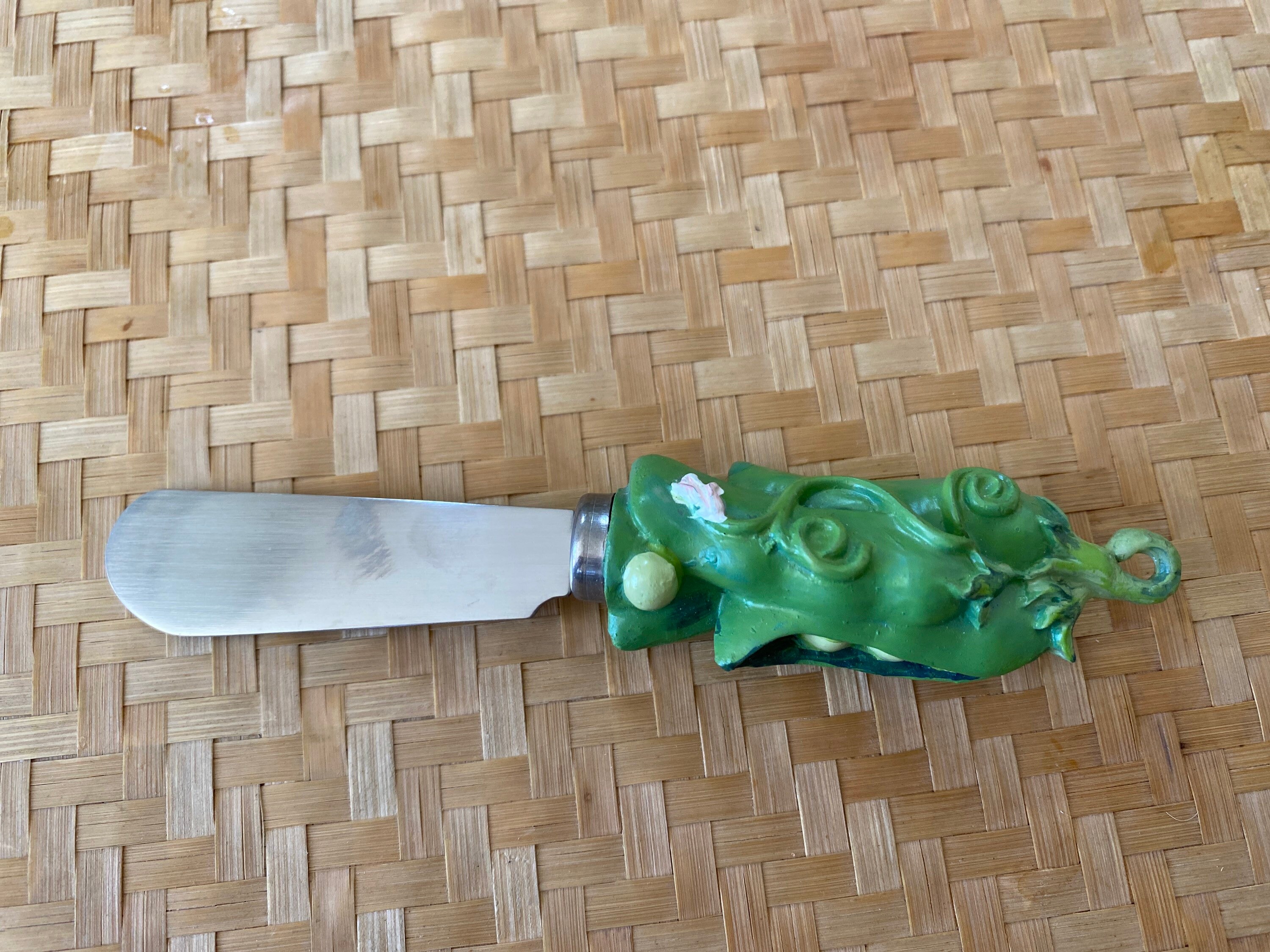 Ceramic Cheese Butter Snap Peas handled Knife