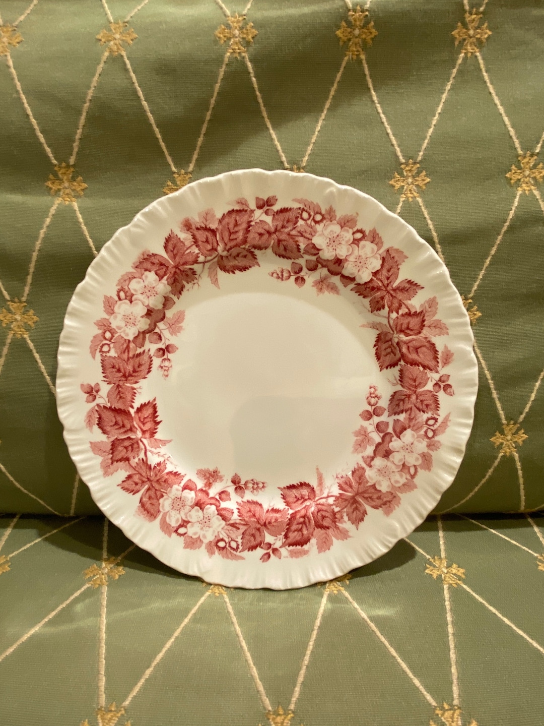 Wedgwood Pink Red and White Bramble 6.5 Inch Plates, 11 Available - Etsy