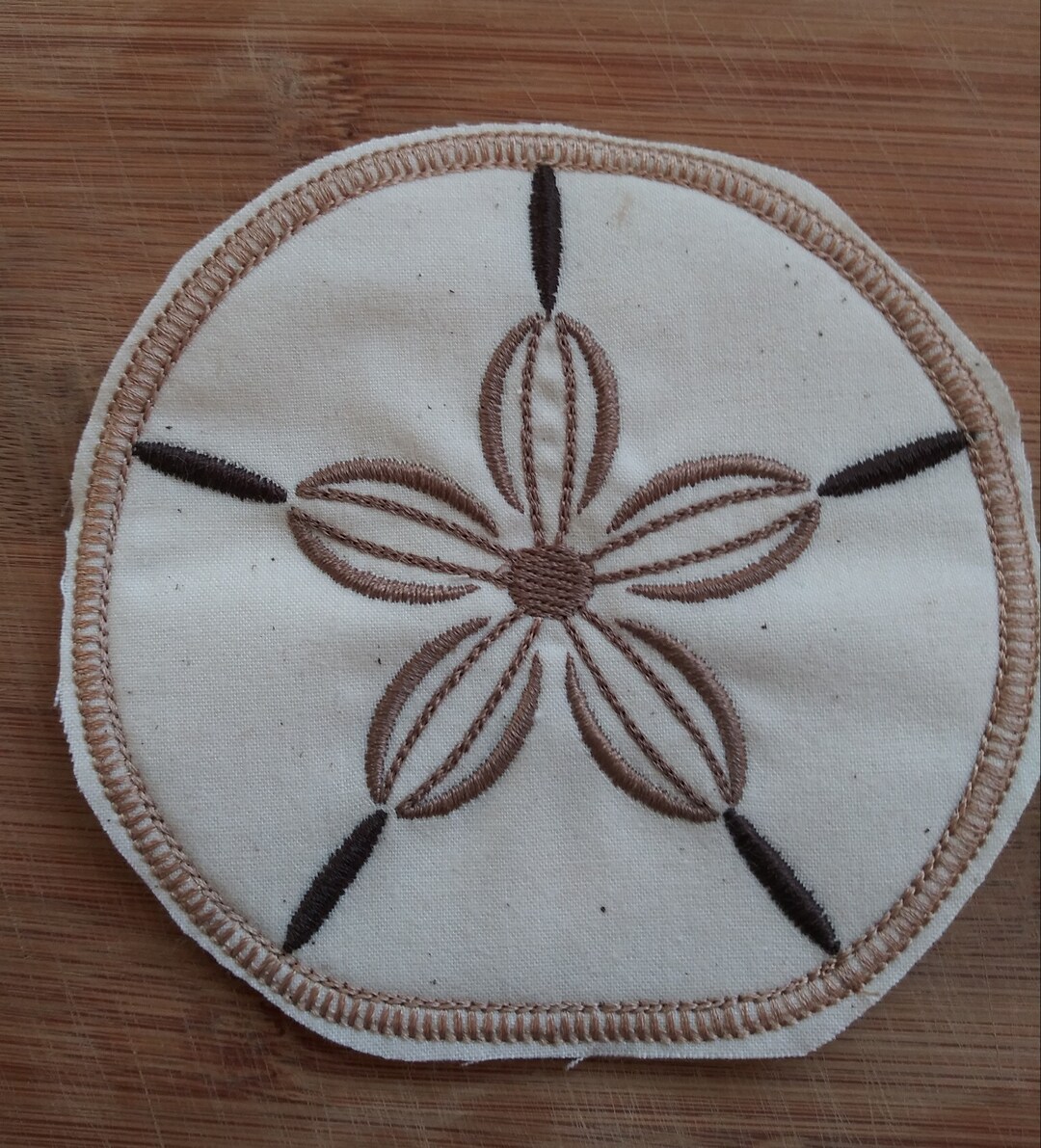 Sand Dollar Coaster Set. Set of Four Machine Embroidered Sand Dollar ...