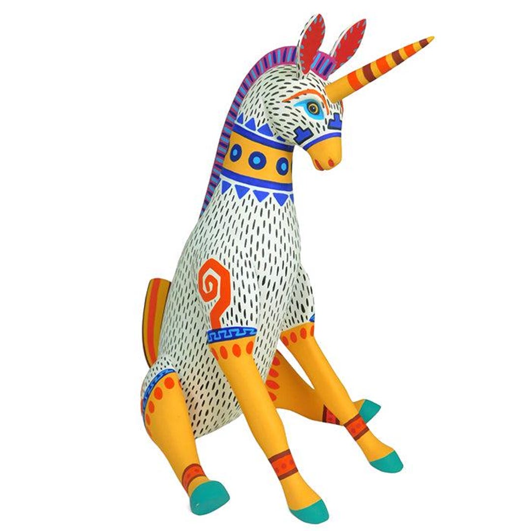 Luis Pablo: Sitting Unicorn Woodcarving - Etsy