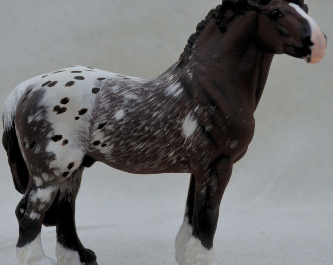 WIA Gustav Custom Repaint Model Horse // Unique One of a Kind Gift for ...