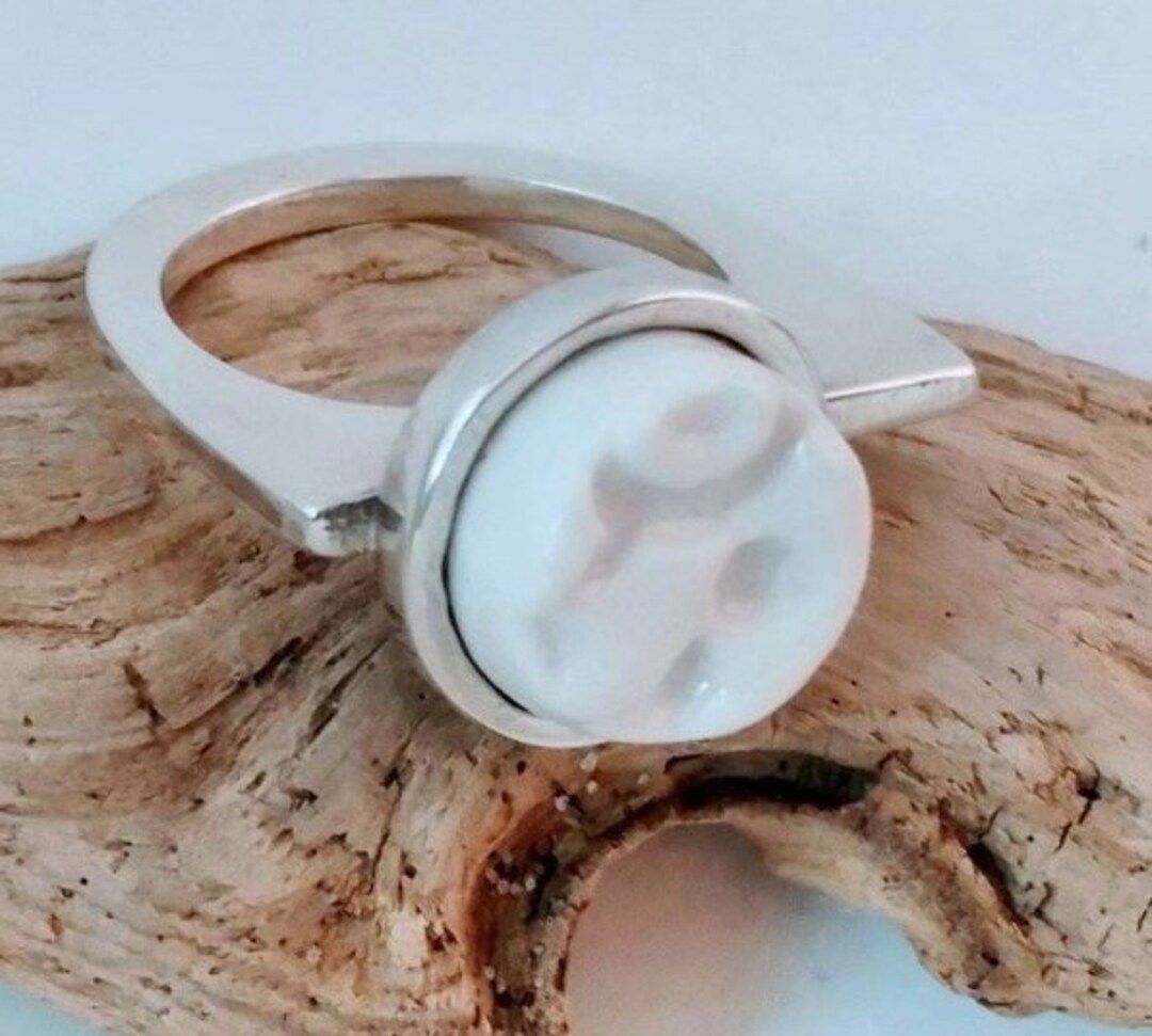 Medallion Ring - Etsy