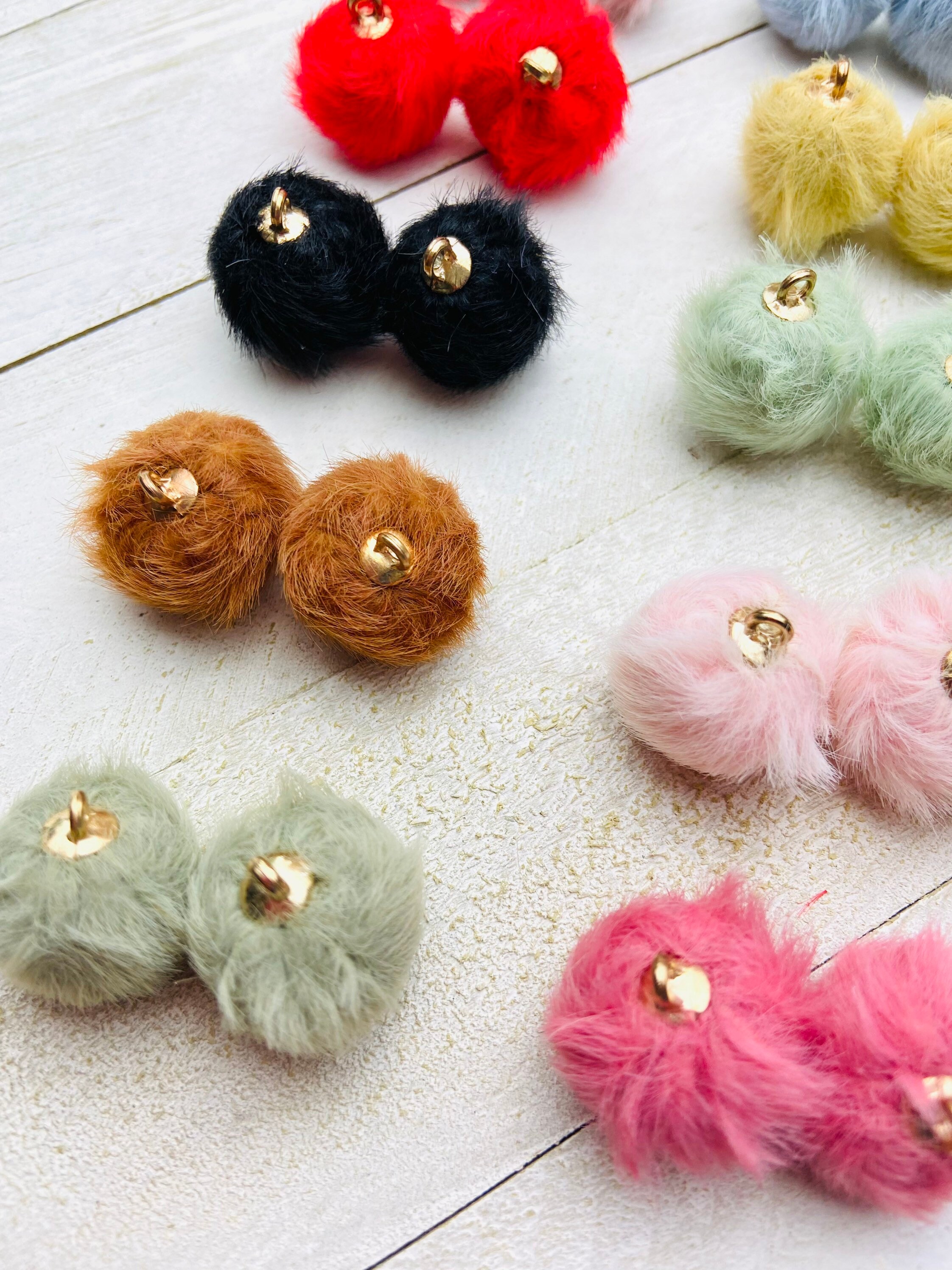 10 Pieces Fuzzy Furry Pom Pom Charm 14mm With Gold Tone | Etsy