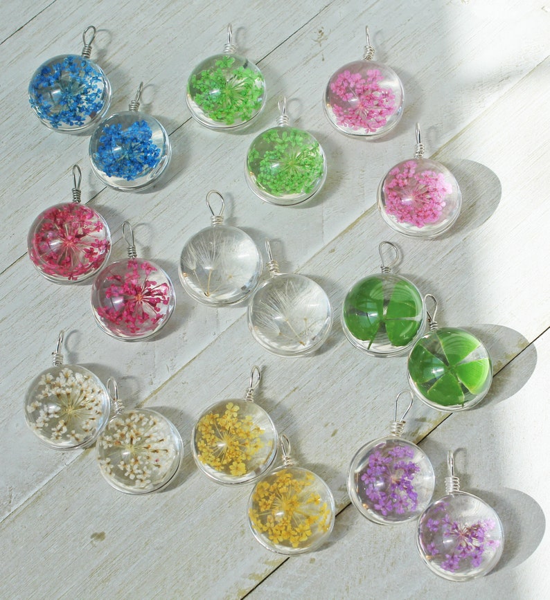 2 Pcs All Colors Transparent Dried Flower Glass Globe Charms Beads 20mm ...