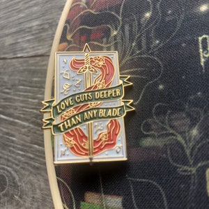 Chain of Gold Inspired Enamel Pin - Etsy