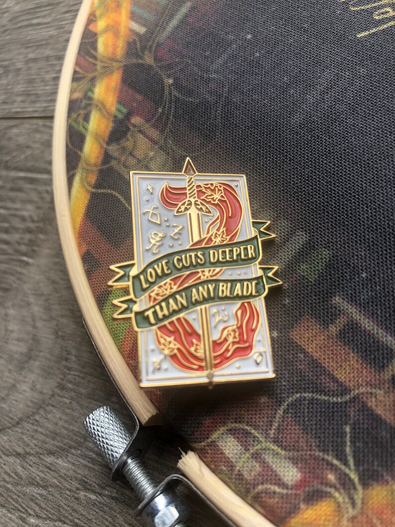 Chain of Gold Inspired Enamel Pin - Etsy