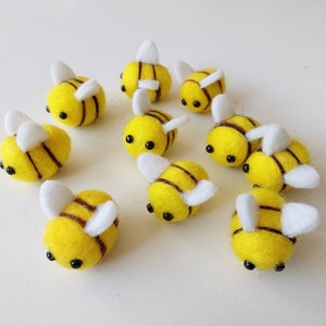 Needle Felted Bees 10 Pcs Handmade Honey Bees Decor Bumblebee for Baby ...