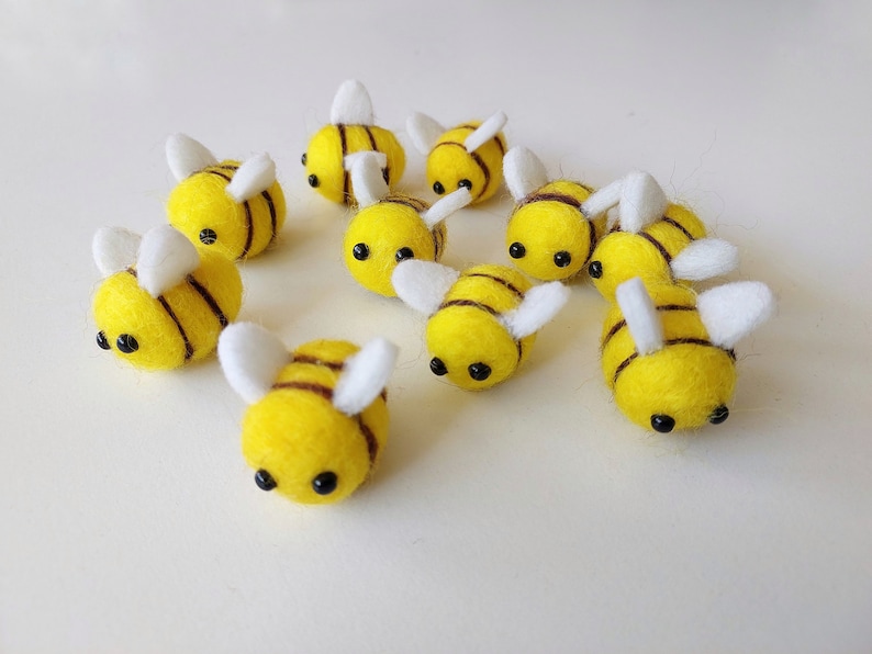 Needle Felted Bees 10 Pcs Handmade Honey Bees Decor Bumblebee for Baby ...