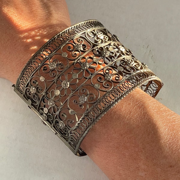 Gold Filigree Bangle - Etsy