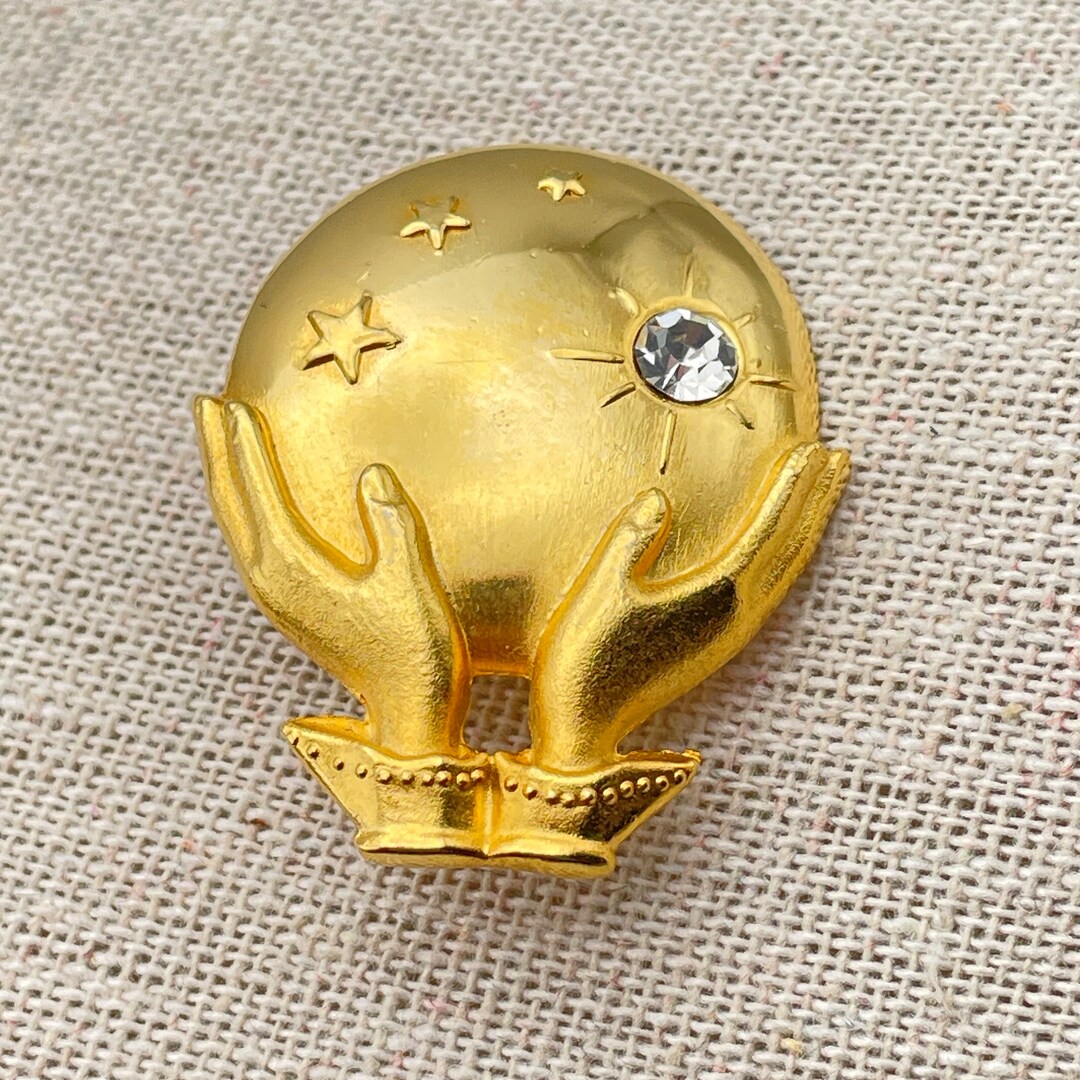 Eco Friendly Earth Brooch, Globe in Hands Pin, Vintage 1970s, Save the ...