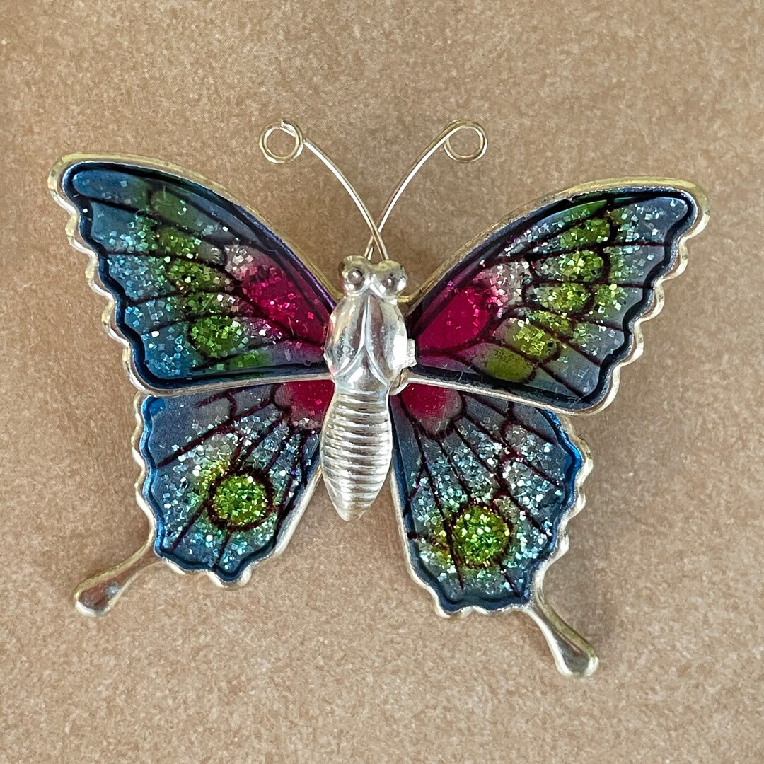 Butterfly Brooch Pin in Gold Tone Metal, Green, Pink Color Pin With ...