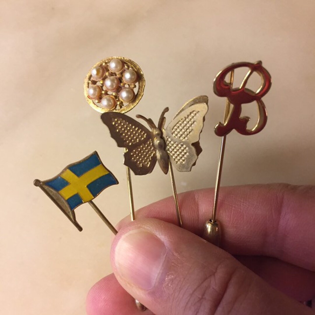 4 Stick Pins Gold Tone, Circle With Faux pearls, Enamel Flag Sweden ...