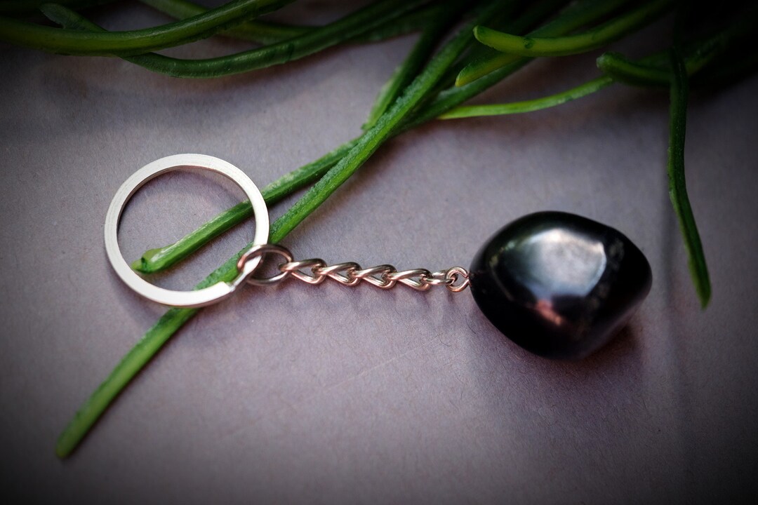 Shungite 0.75'' Tumble Pebble Keychain Black Crystal Healing Key Chain ...