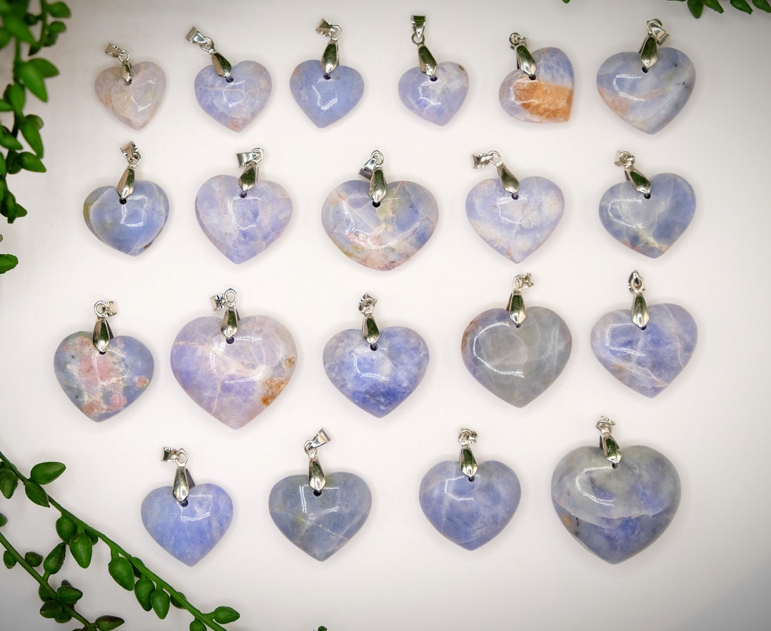 Hackmanite Rare Sodalite UV Fluorescent Glowing Tenebrescence Heart ...