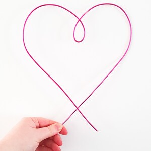 Heart Shaped Wire Wall Art, Home Decoration - Etsy Canada
