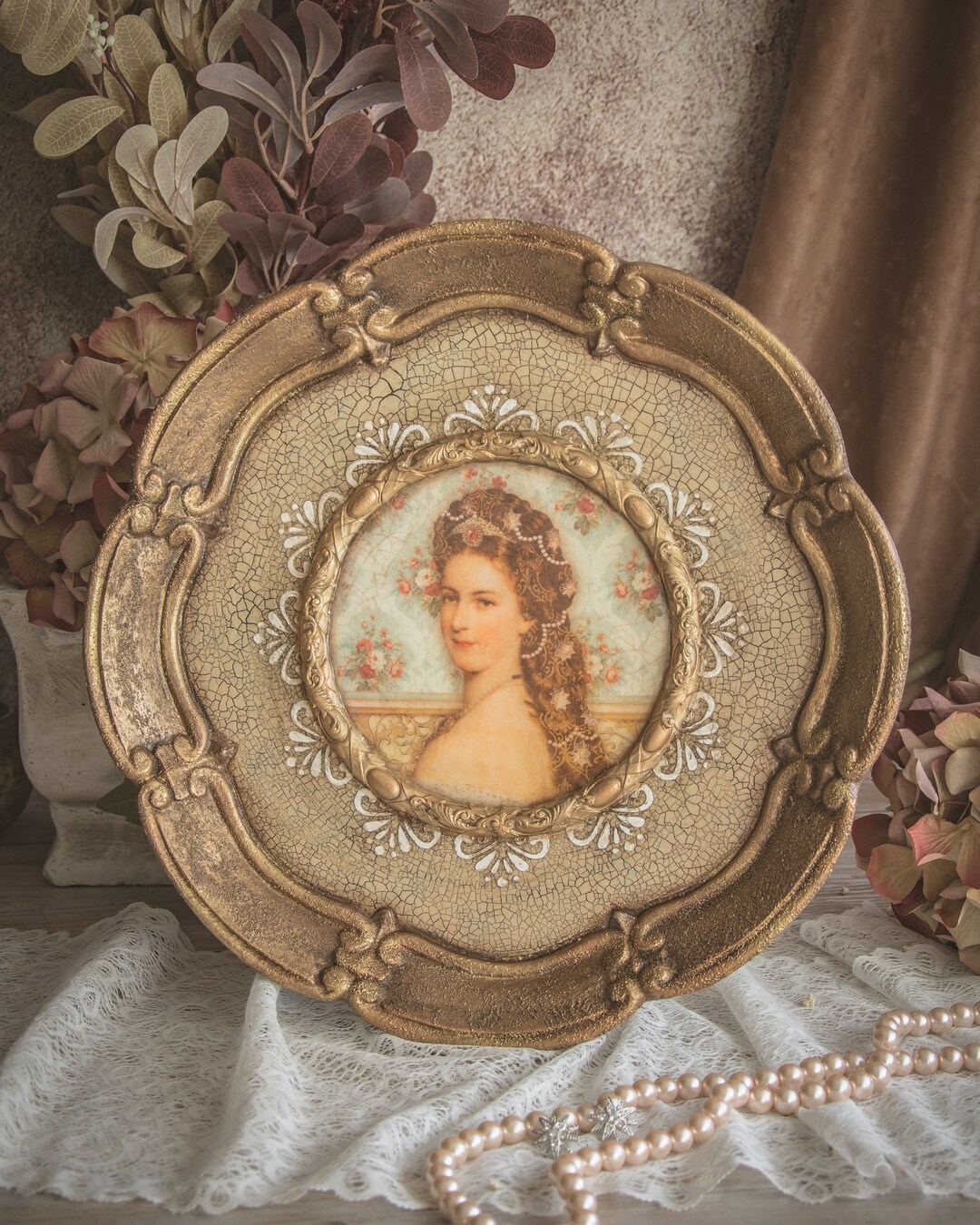 Rococo Style Golden Decorative Wall Hanging Plate, Baroque Portrait of ...