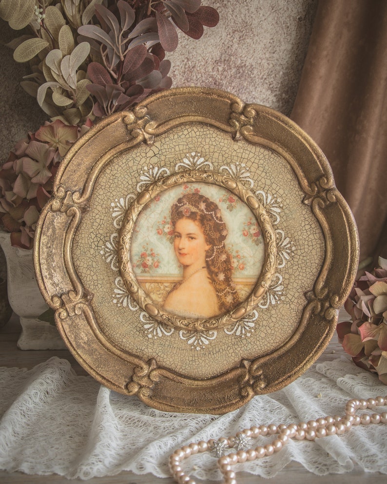 Rococo Style Golden Decorative Wall Hanging Plate, Baroque Portrait of ...