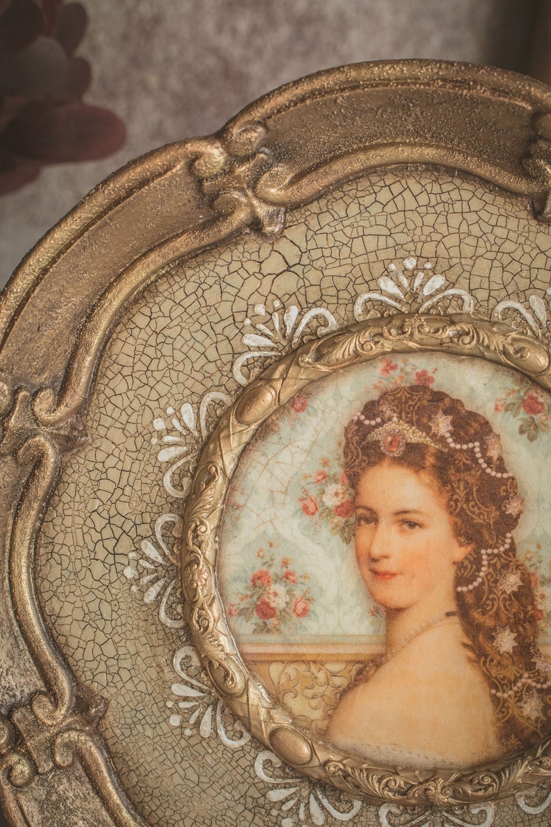 Rococo Style Golden Decorative Wall Hanging Plate, Baroque Portrait of ...