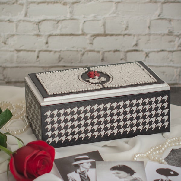 Coco Chanel Jewelry - Etsy