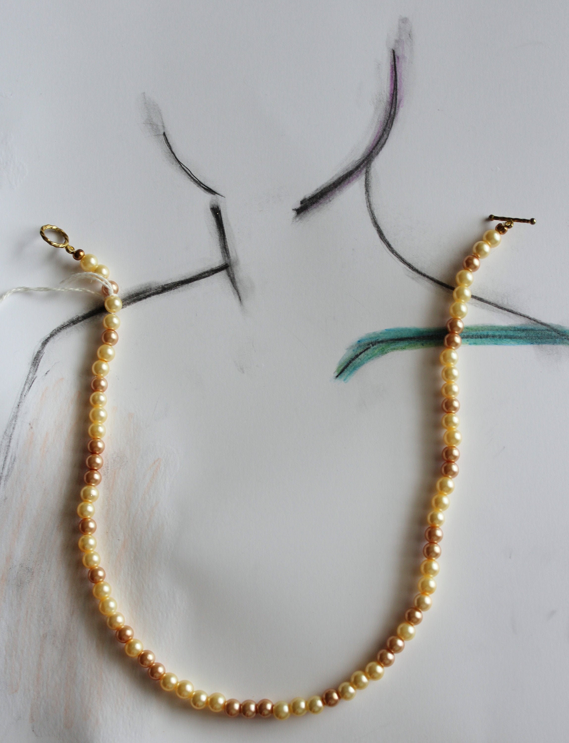 Vera Rose Variegated Pearl Necklace - Etsy