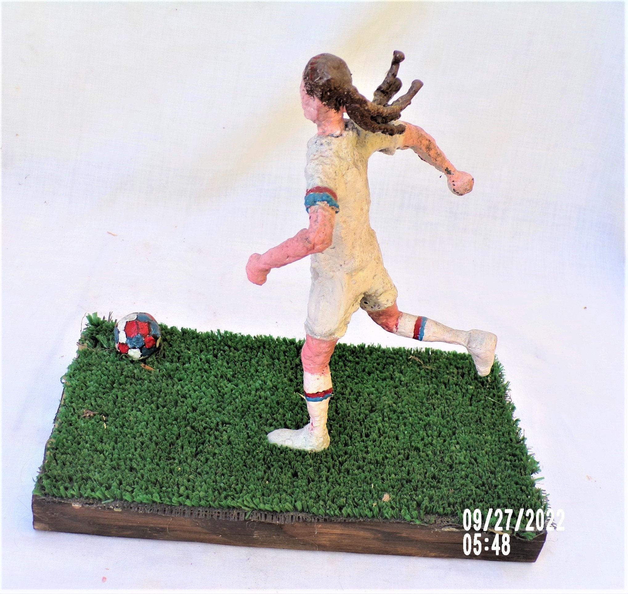 Female US Soccer Player Diorama #3640 - Etsy
