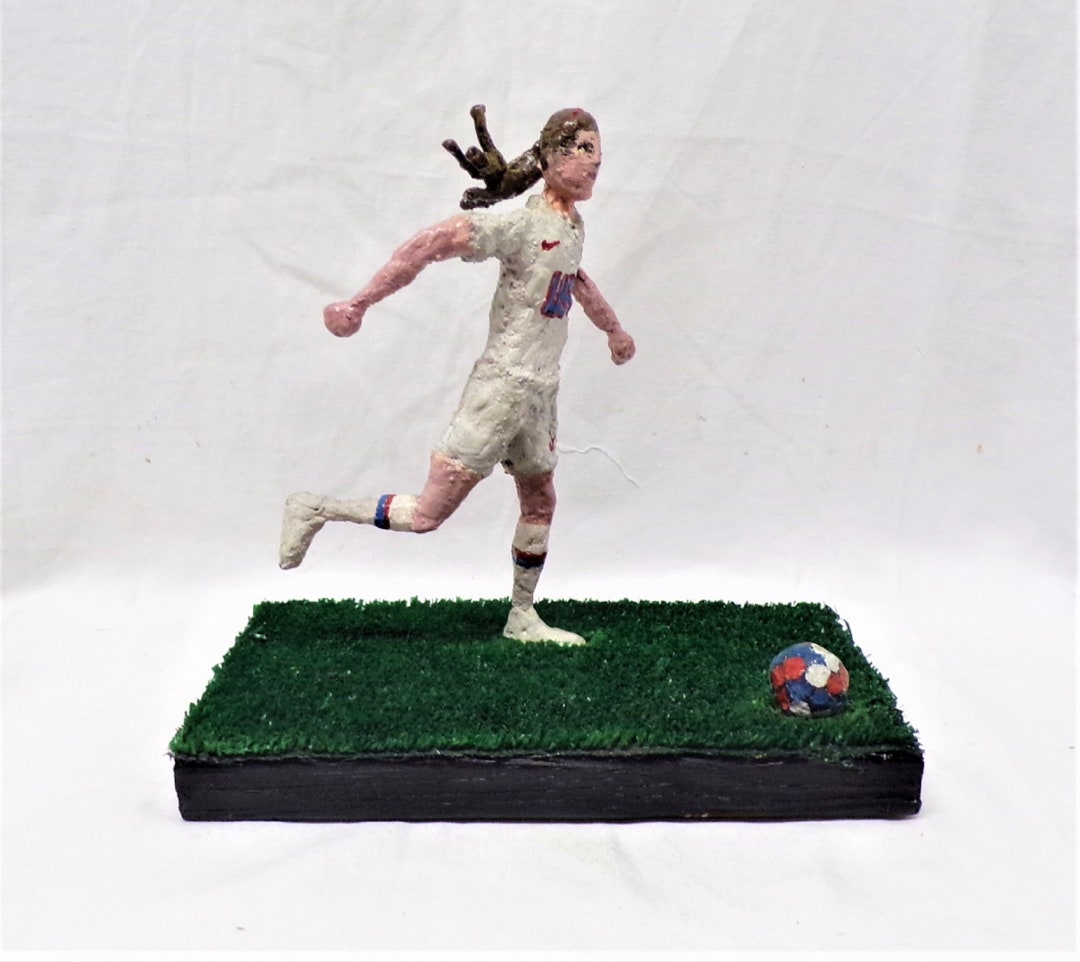 Female US Soccer Player Diorama #3640 - Etsy
