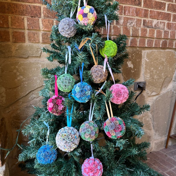Rolled Paper Ornaments - Etsy