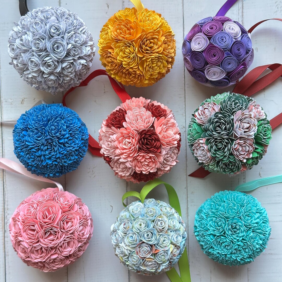 Christmas Bulbs - Hand Rolled Paper Flower Small Christmas Balls - Tree ...