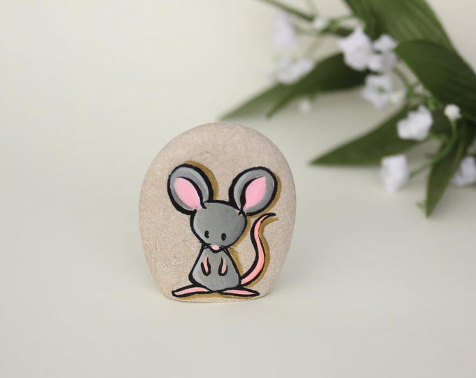 MOUSE Painted Rock, Cute KAWAII Drawing on Stone - Etsy