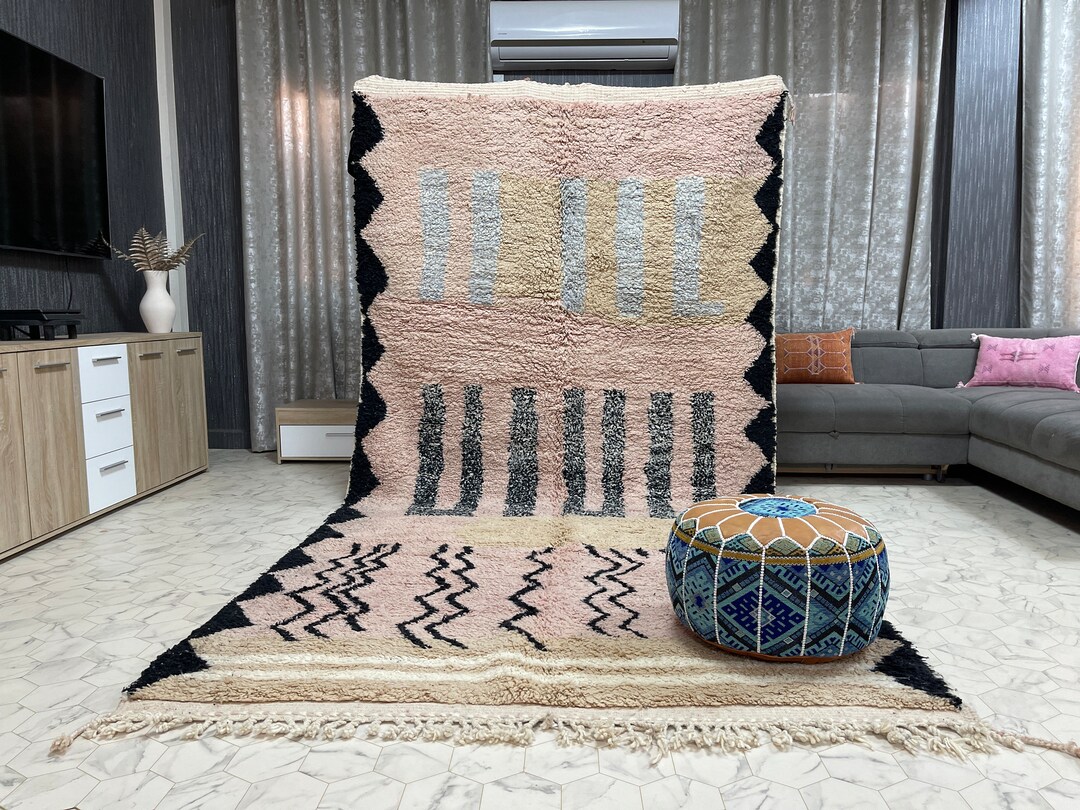 Kechart - 6x12ft Middle Atlas Woolen Rug, Traditional Moroccan Decor ...