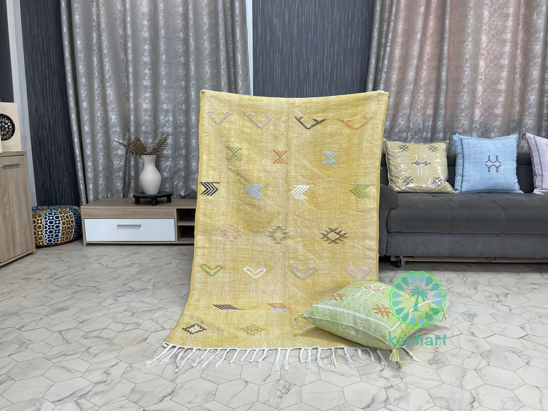 Handmade Moroccan Sabra Rug: Cactus Silk, Natural Dye, Boho Decor ...