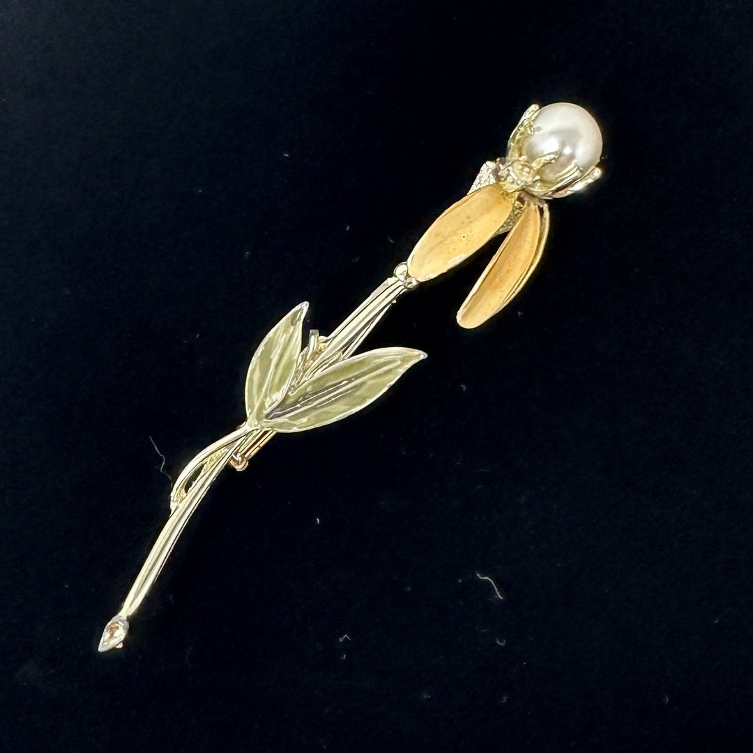 Coro Enamel Pearl Long Stem Flower Brooch Vintage 1960s Gold - Etsy