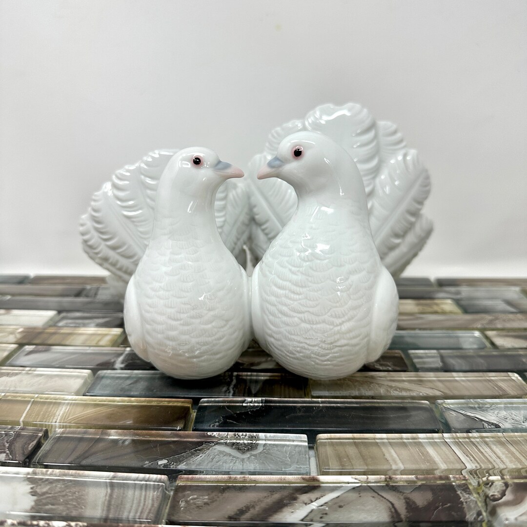 Lladro Couple of Doves Porcelain Figurine 1169, Vintage 2 White Doves ...