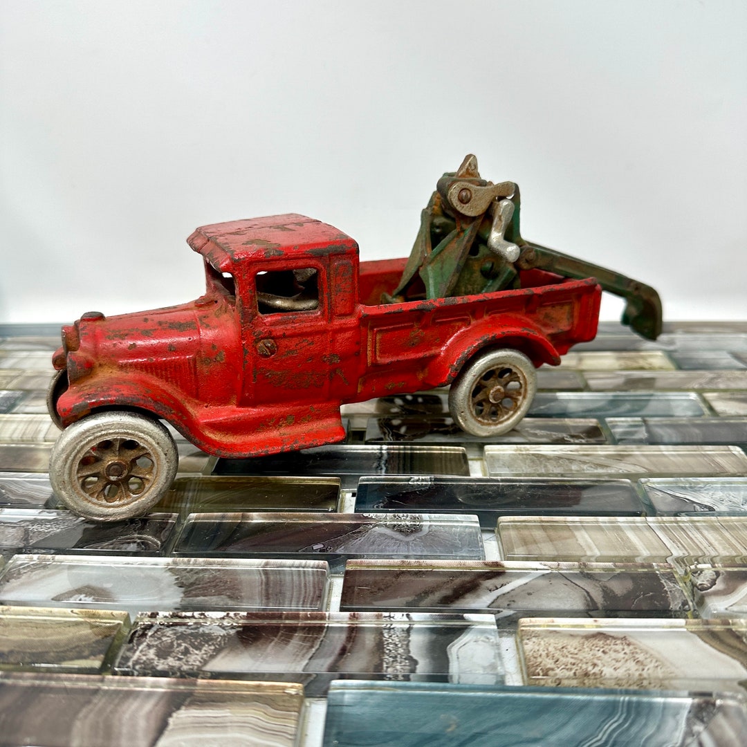 Arcade 210 Cast Iron Tow Truck, Vintage Red Wrecker Truck Antique Cast ...